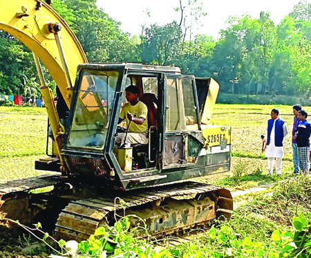 ROAD NEWS PIC RAOZAN - দৈনিক আজাদী